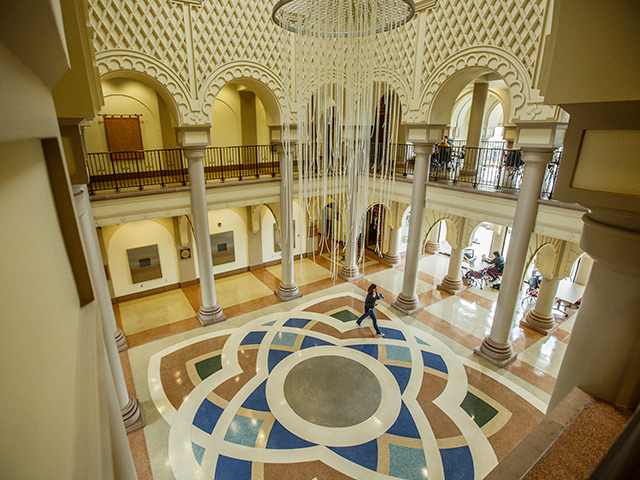 Chemistry and Biochemistry Labs and Equipment - College of Arts and ...