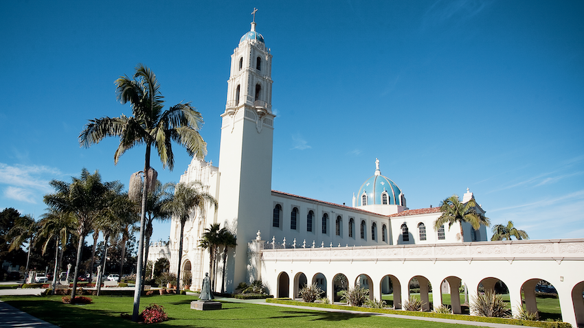 2021 Alcalá Award Winners Exemplify Determination Success University Of San Diego